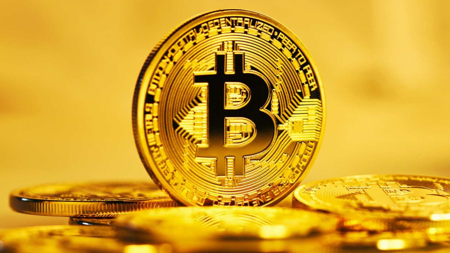 Bitcoin (BTC) atinge recorde em US$ 112 mil; confira o que está por ...