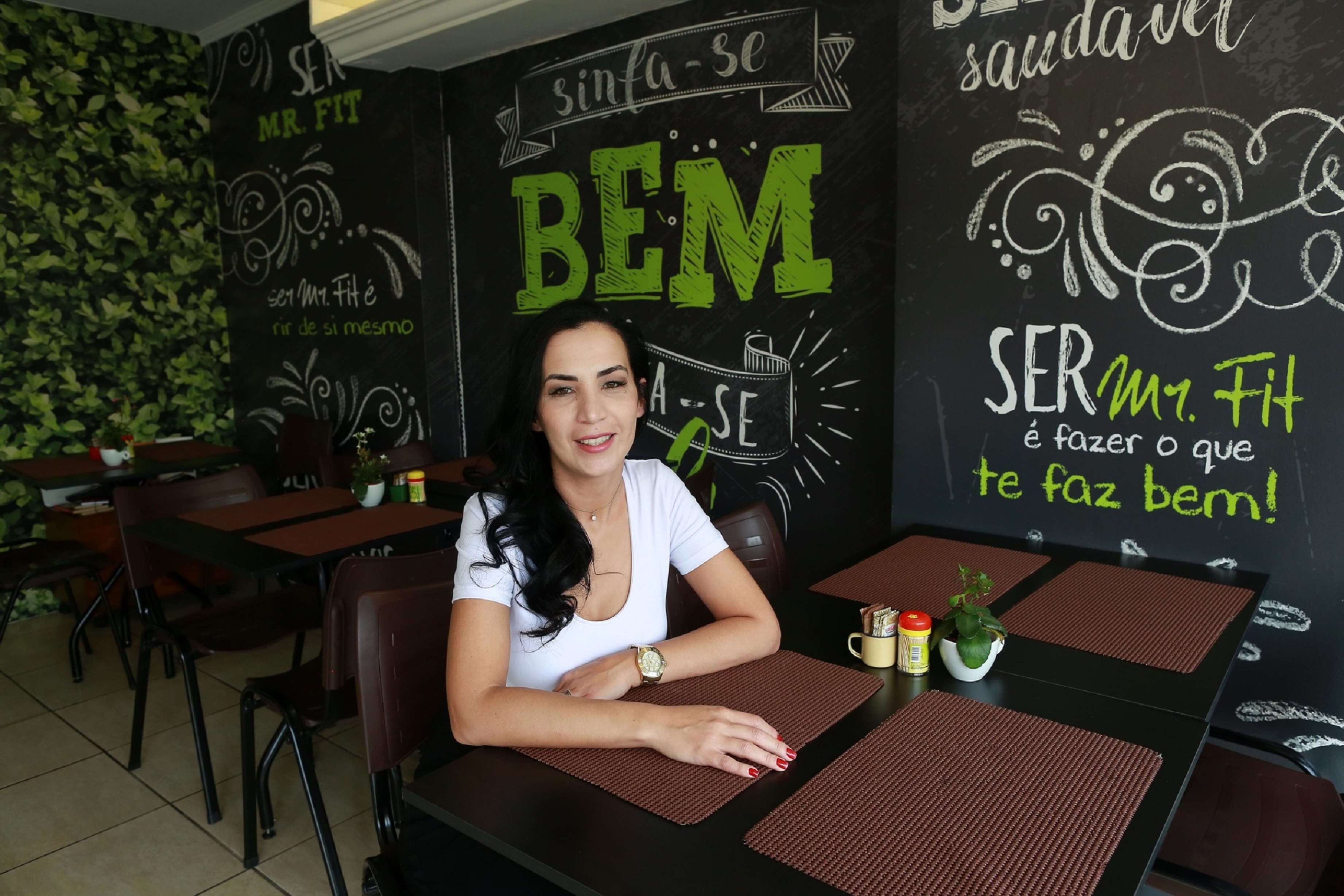 Alimentação saudável com fast-food? Ela criou uma rede de franquias que ...